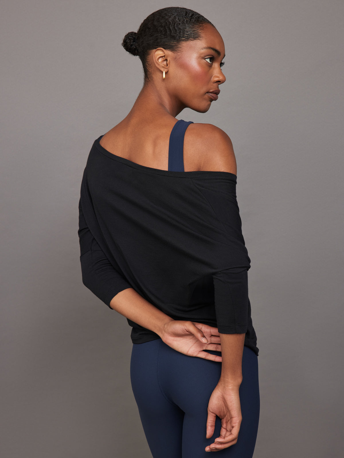 Long Sleeve Off Shoulder Tee - Black – Carbon38
