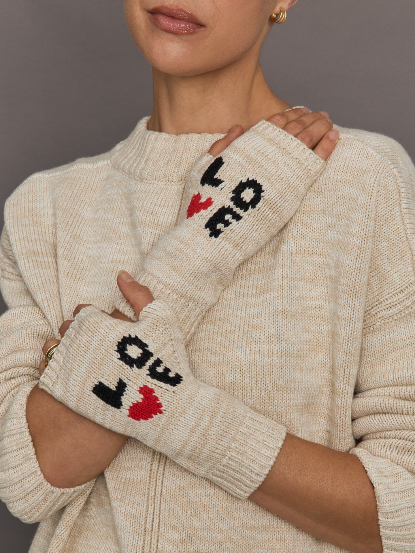 Love Squared Smittens - Natural – Carbon38